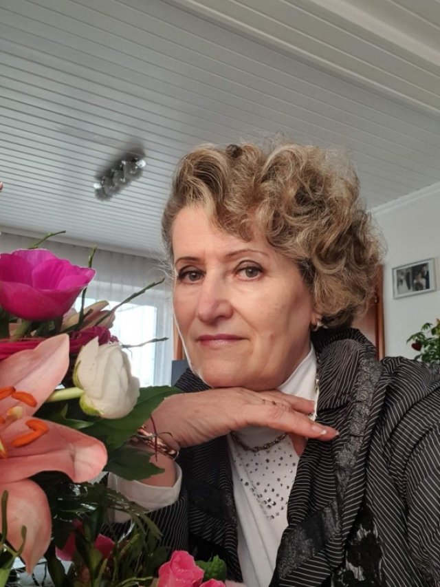 Lena, 69, Варбург - "RusDate.de"
