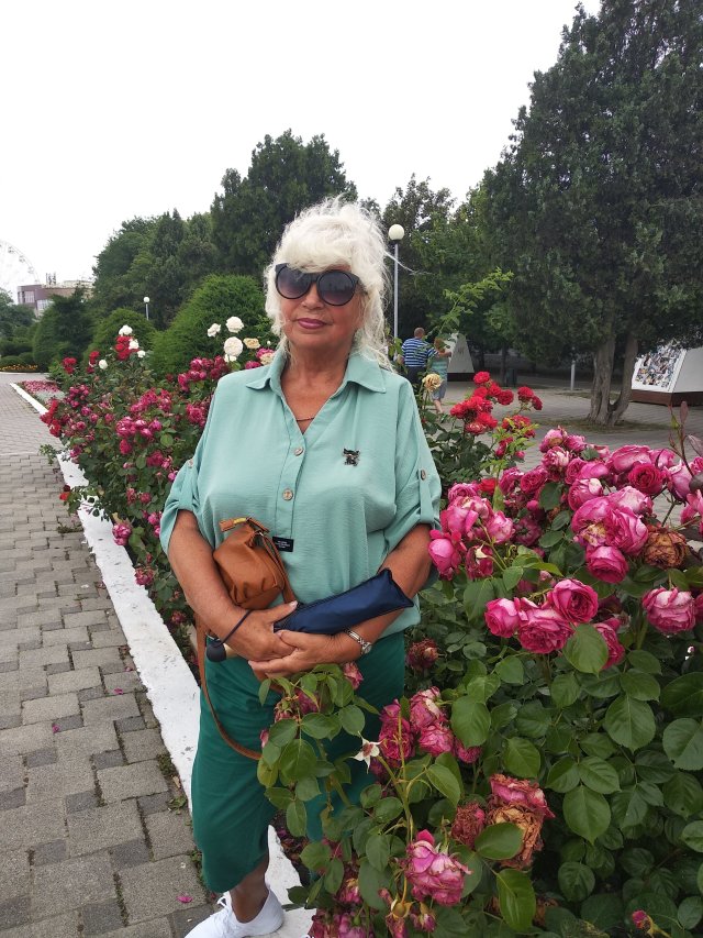 Лариса, 73, Санкт-Петербург - "RusDate.de"